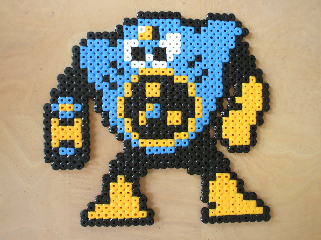 Hama Beads de Mega Man • Consola y Tablero