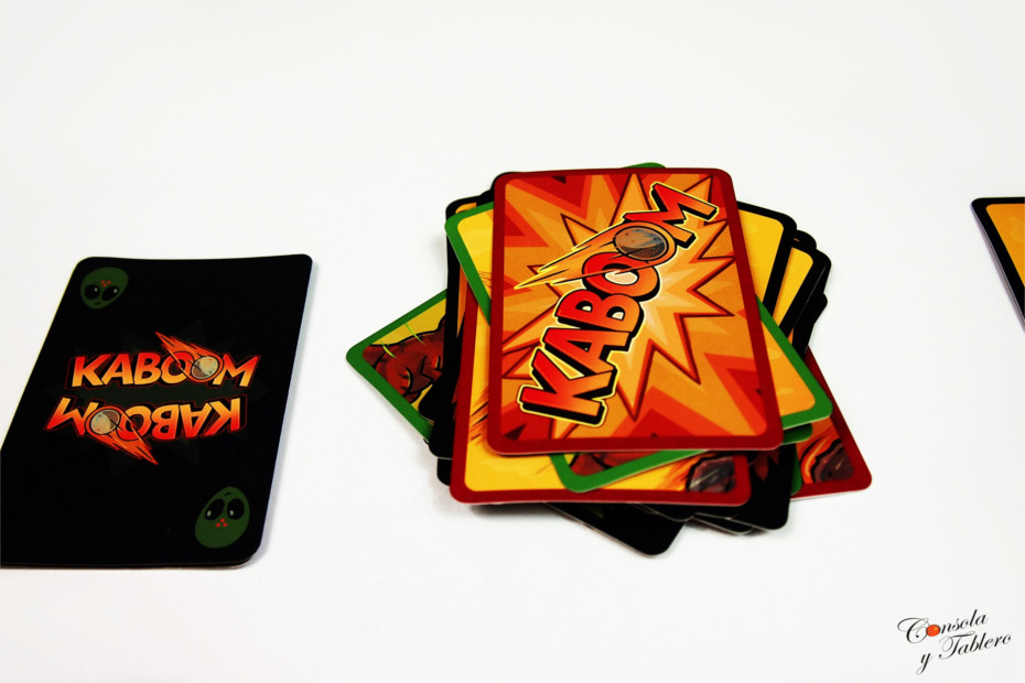 Plano Detalle: Kaboom Universe • Consola y Tablero